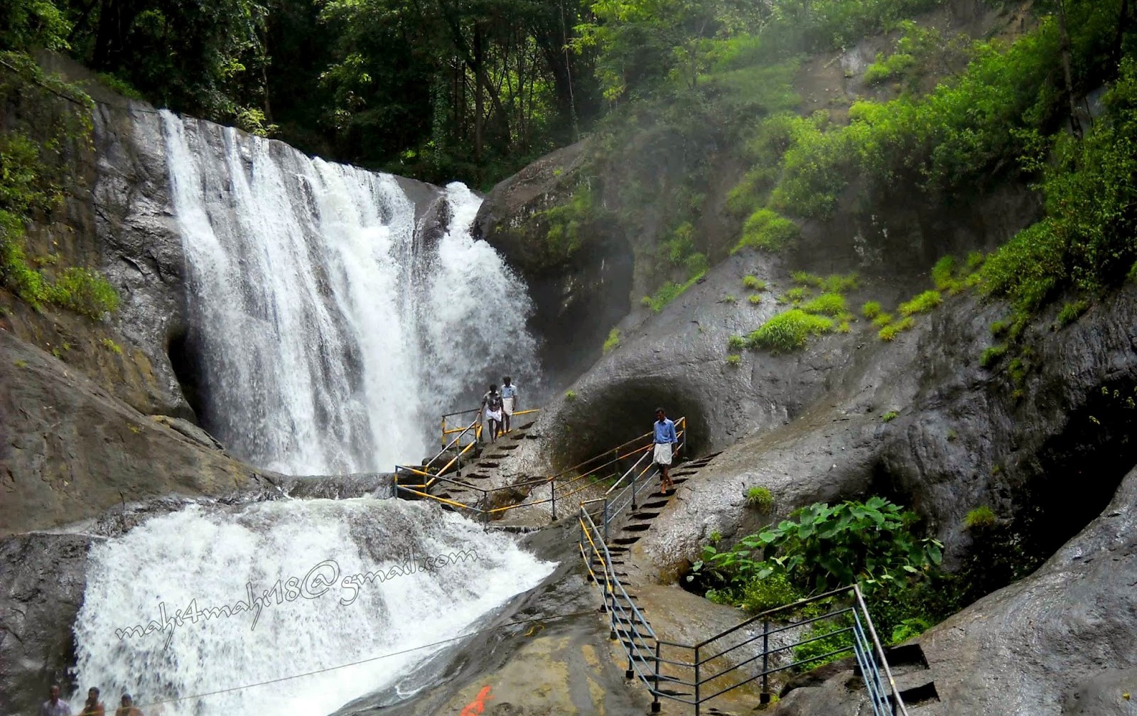 Tamilnadu Tourism: Kumbhavurutty Waterfalls, Achankoil, Kollam, Kerala
