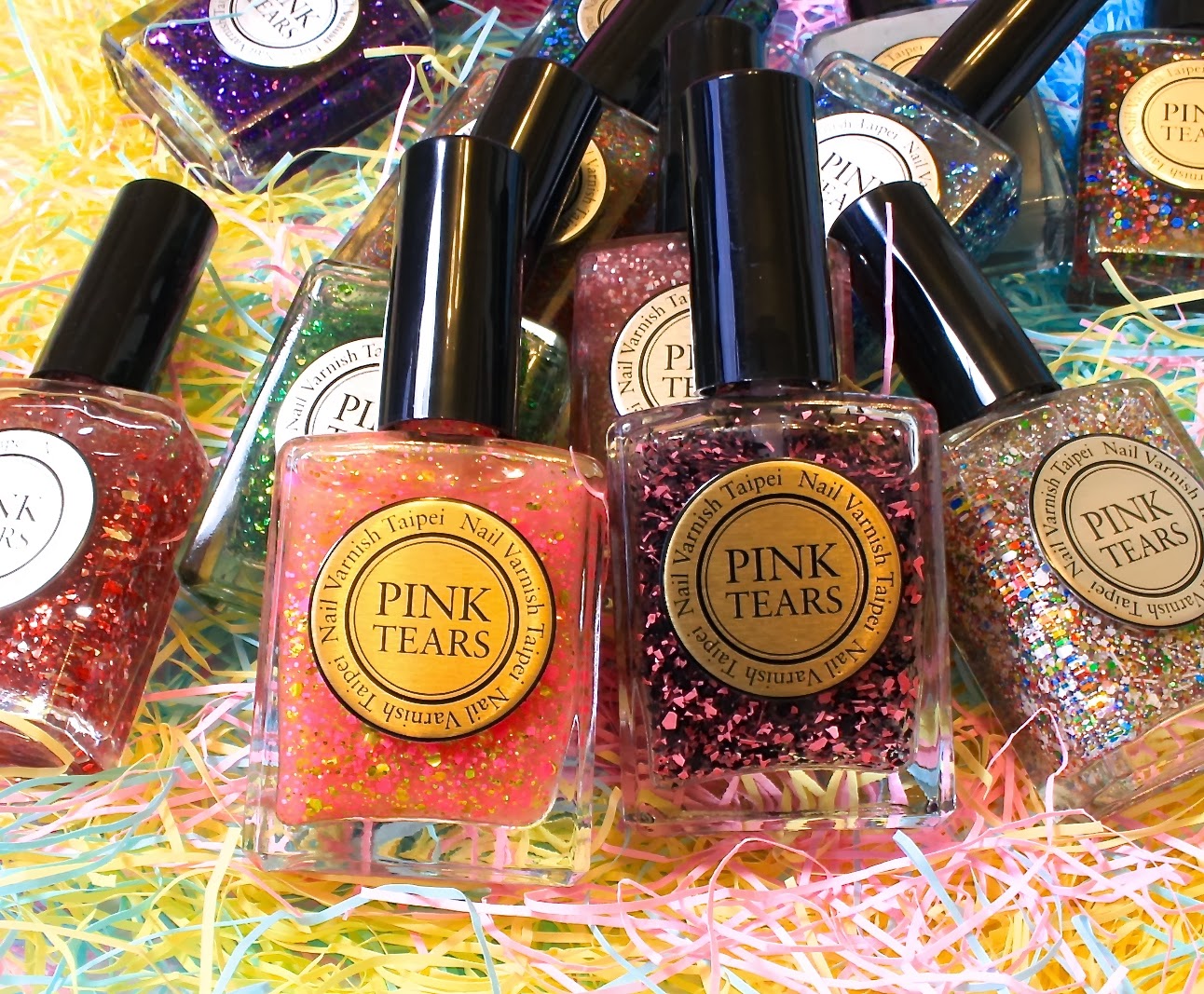 Pink Tears------seeing,feeling,touching: Pink Tears nail varnish 已經來嘍～～～！！！