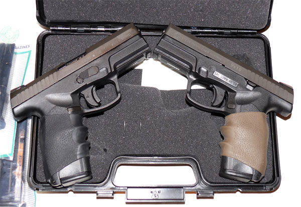 Steyr M-a1 pistol ~ asian defence