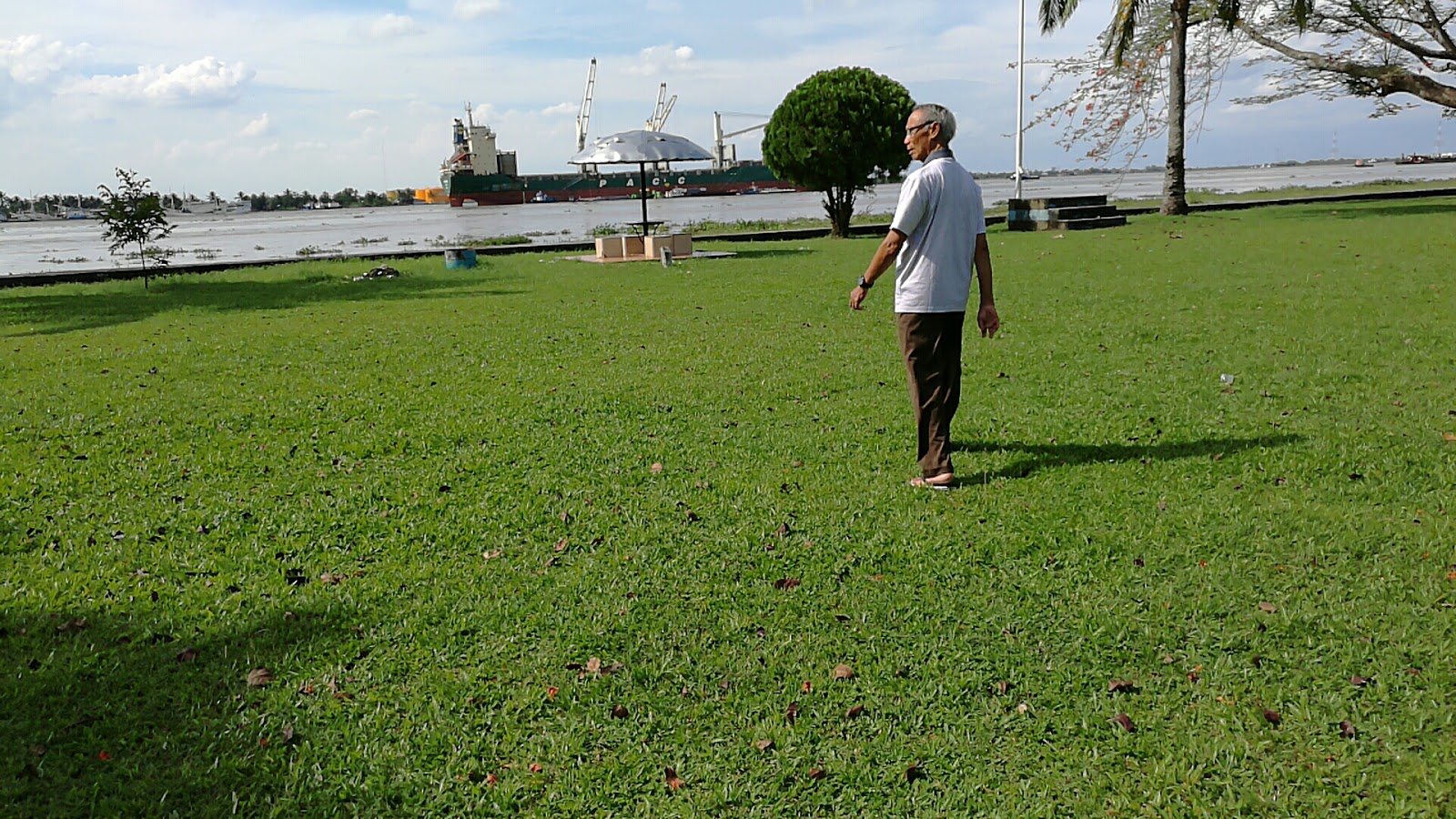 Sungai Gerong Palembang - Ahli Soal