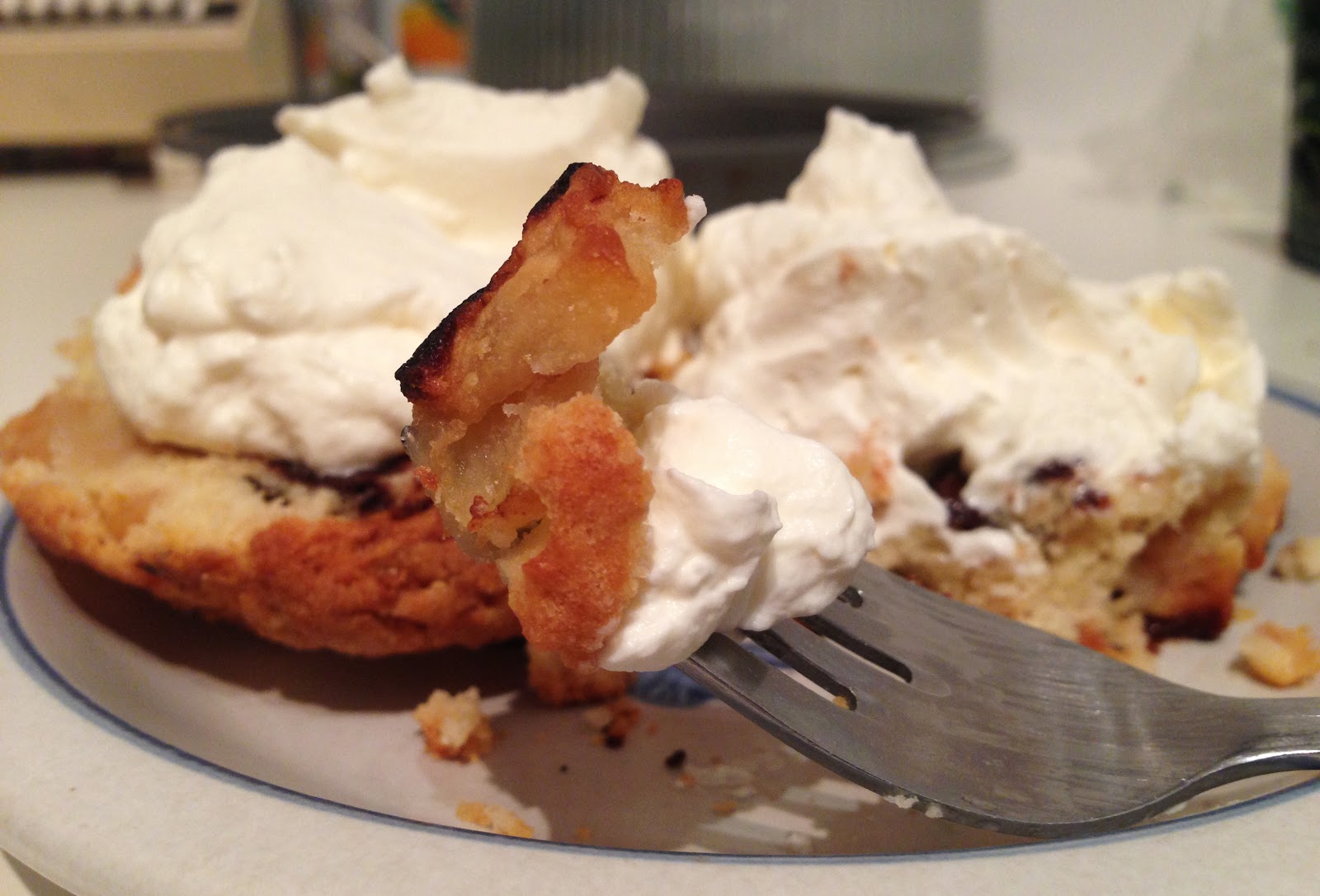 Eat, Run, Read: Cake of the Week: Roasted Pear and Dark Chocolate Chunk ...