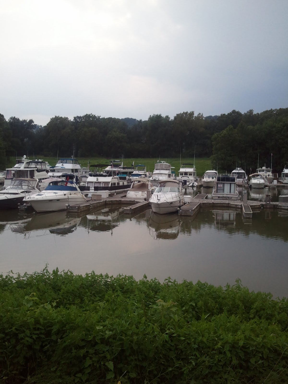 From Land to Live Aboard: Marina on the Ohio River