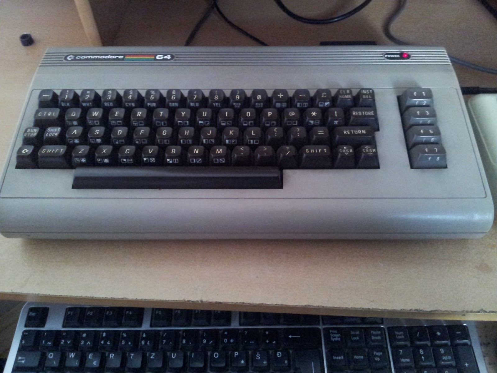 Commodore 64 Windows Tape Programs: C64 RESURRECTION