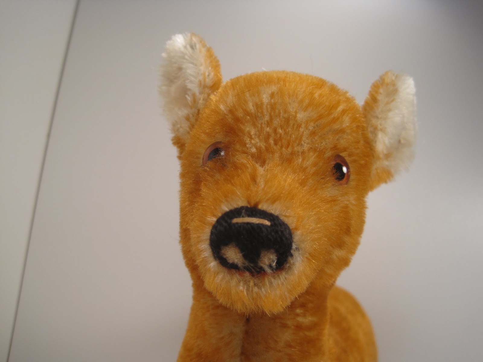 MY STEIFF LIFE: This Late 1920's-Era Deer Is A "Reh" Of Sunshine Indeed!
