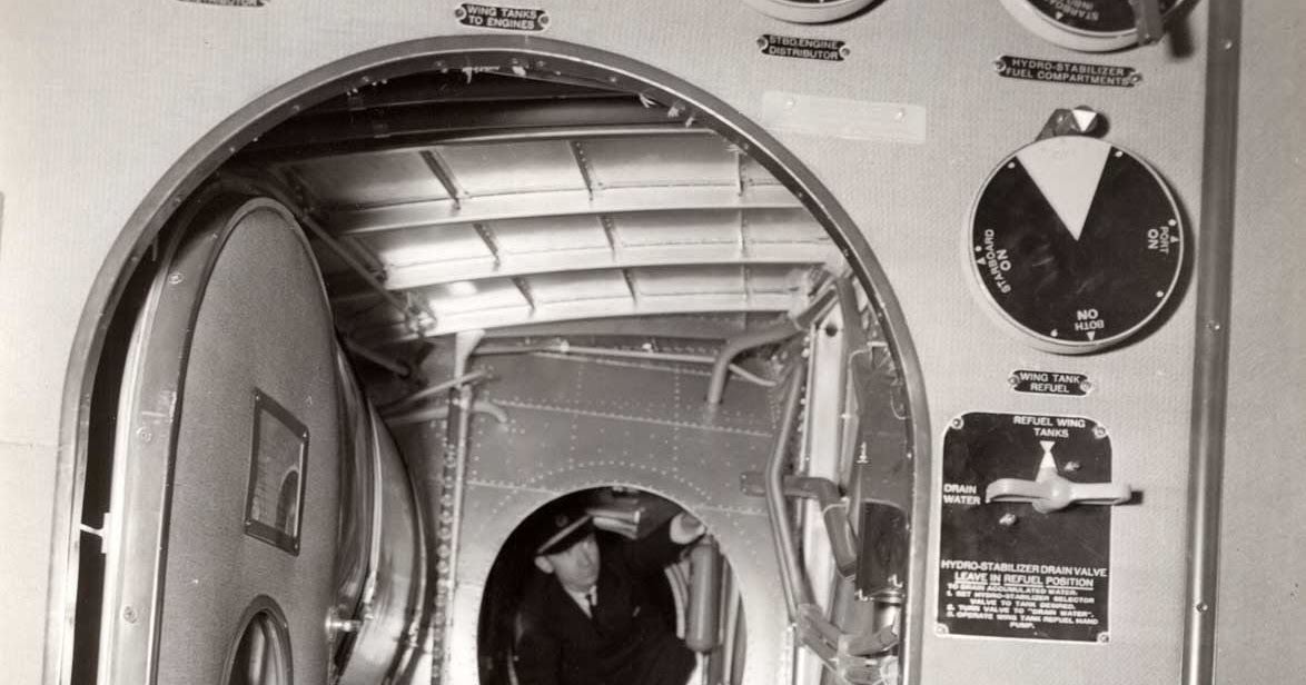 OF FLYING CLOUDS AND CHINA CLIPPERS: Flight Deck