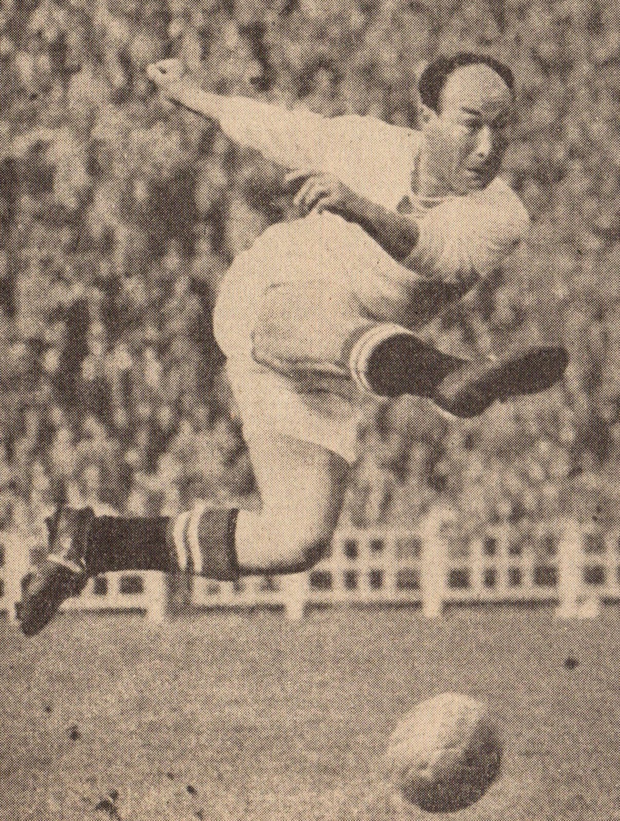 Soccer Nostalgia: Old match Photographs-Part 26f