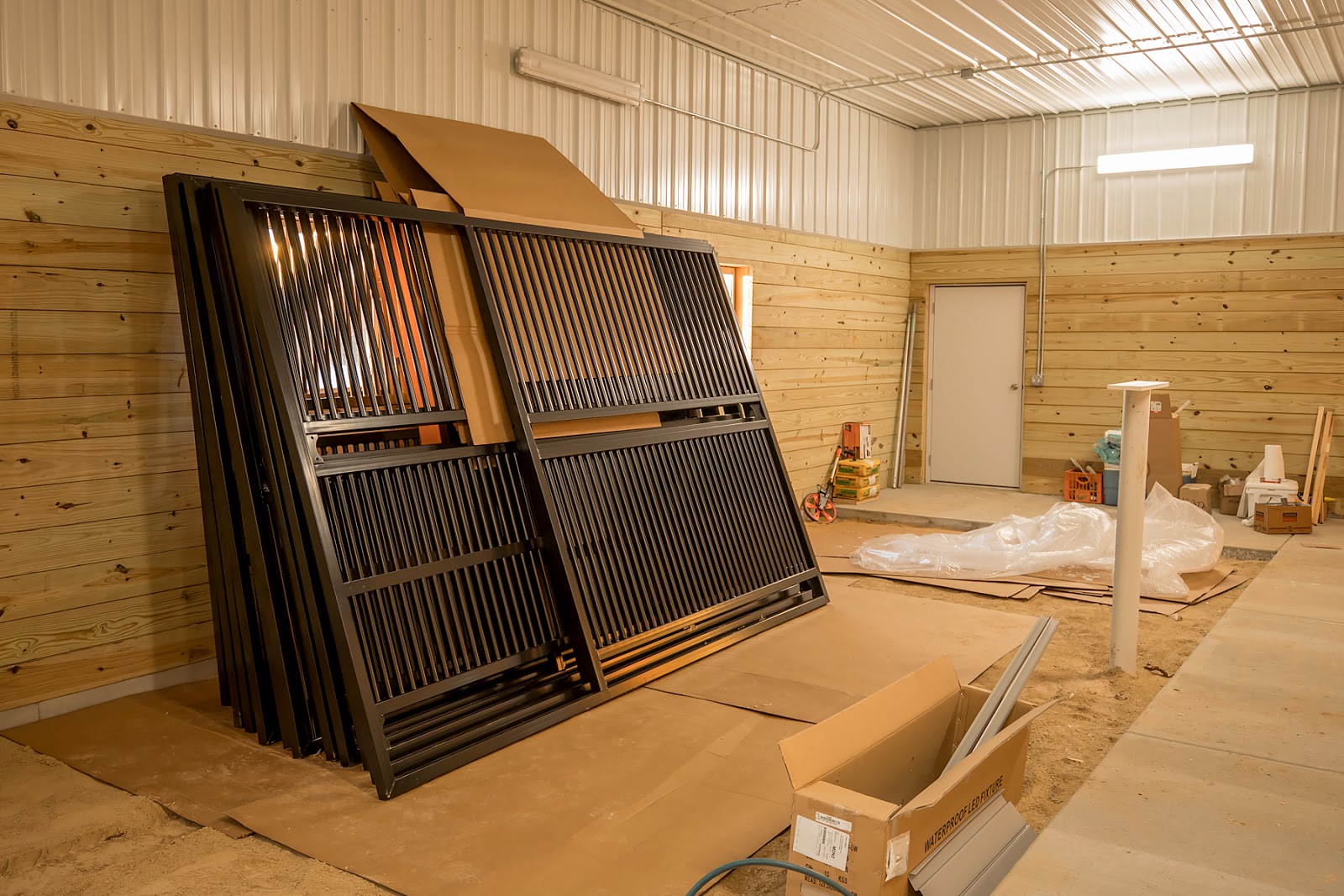 equine expressions: build-a-barn ~ stall parts