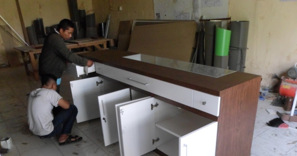 16+ Meja Kasir Etalase, Trend Saat Ini