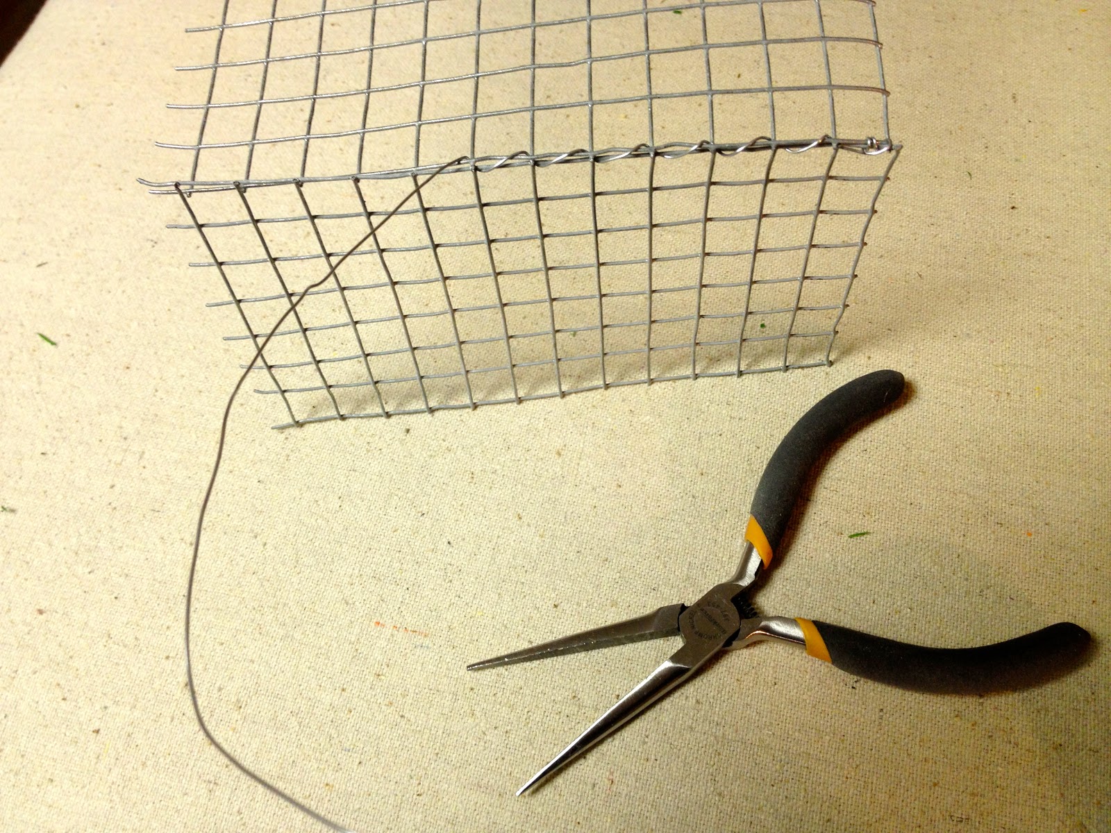 DIY Hardware Cloth Containers - Jaime Costiglio