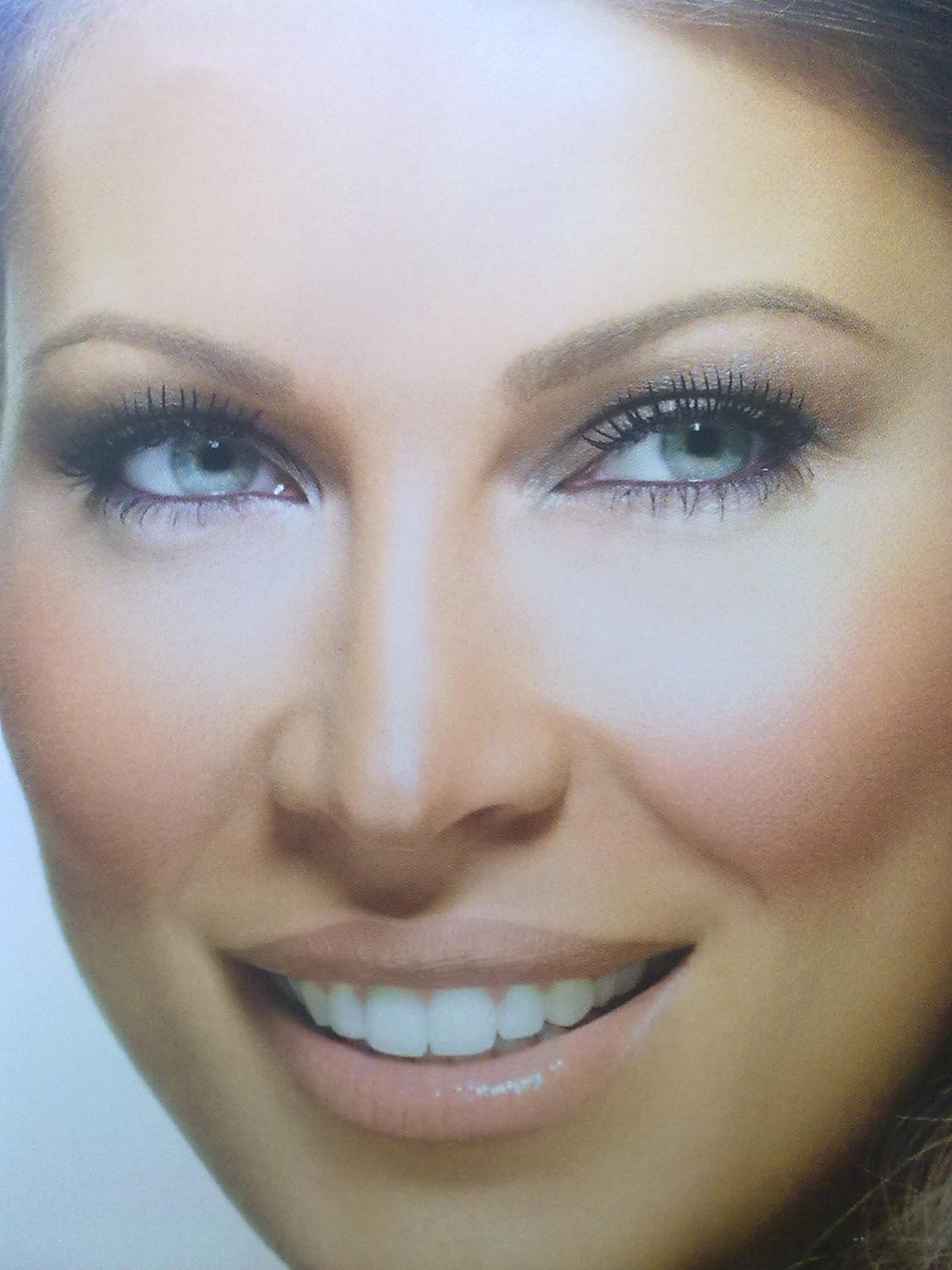 Crush with eyeliner....: Καλοκαιρινο Μακιγιαζ από την Radiant και την ...