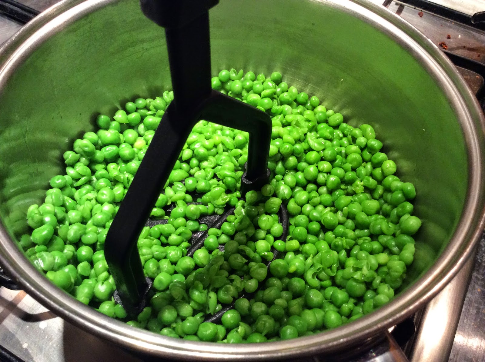 Vegetarian pea and cheese fritters recipe... - Frills 'n' Spills