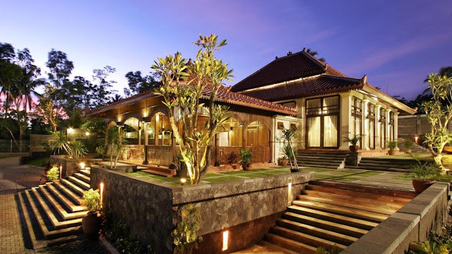 Visiting Yogya - JOGJA Travelers Guide