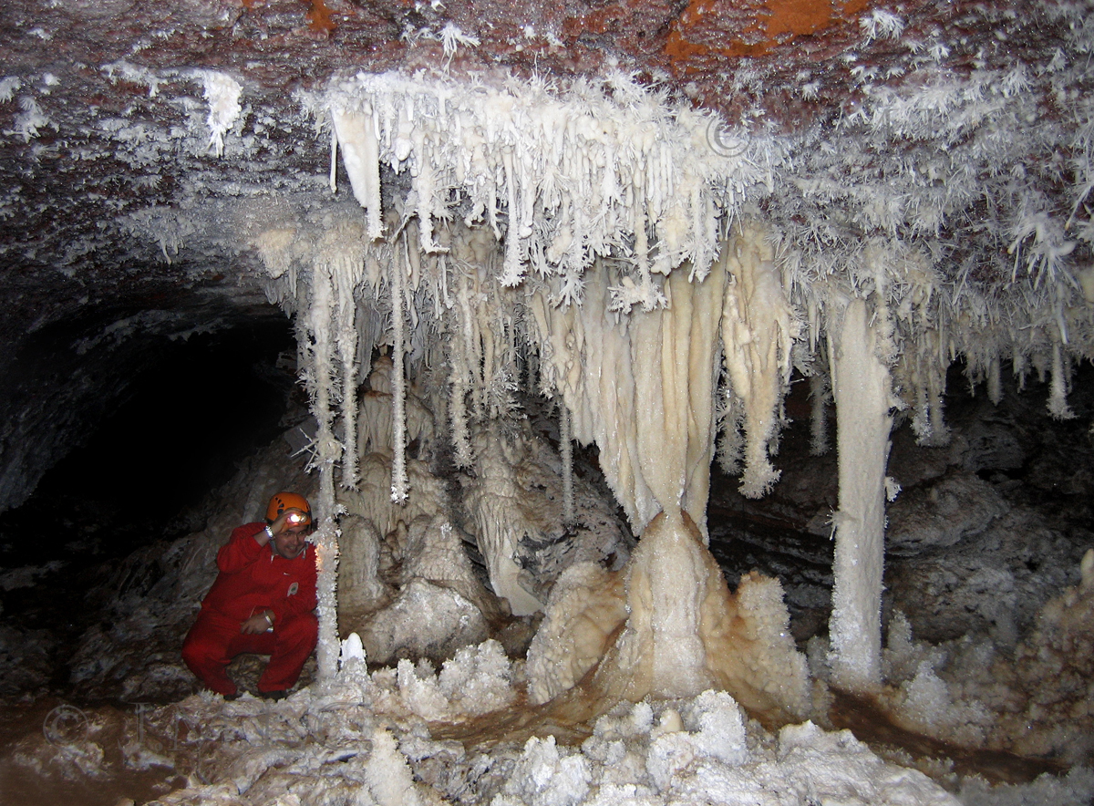 El vuelo del onocrótalo: Geositio: La fabulosa cueva de Castañar de ...