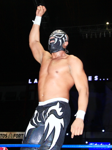 RdR: SOMBRA, MONARCA DE LOS AIRES EN EL CMLL