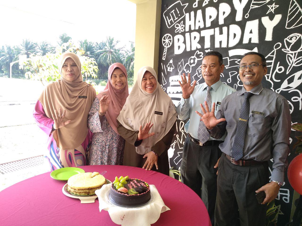 Sudut Sambutan Hari Lahir di Cafe Lestary KT6P ~ KOLEJ TINGKATAN ENAM ...