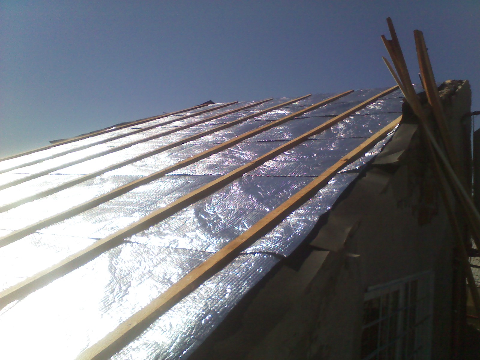 Nuevos Proyectos: TECHO DE MACHIMBRE Y CHAPA TRAPEZOIDAL