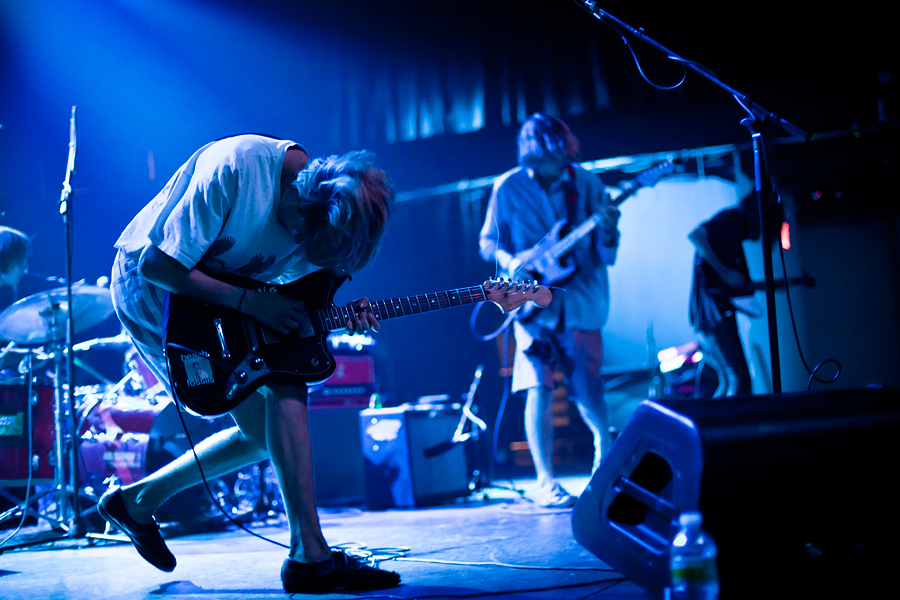 The Best Indie Songs: DIIV - Under The Sun