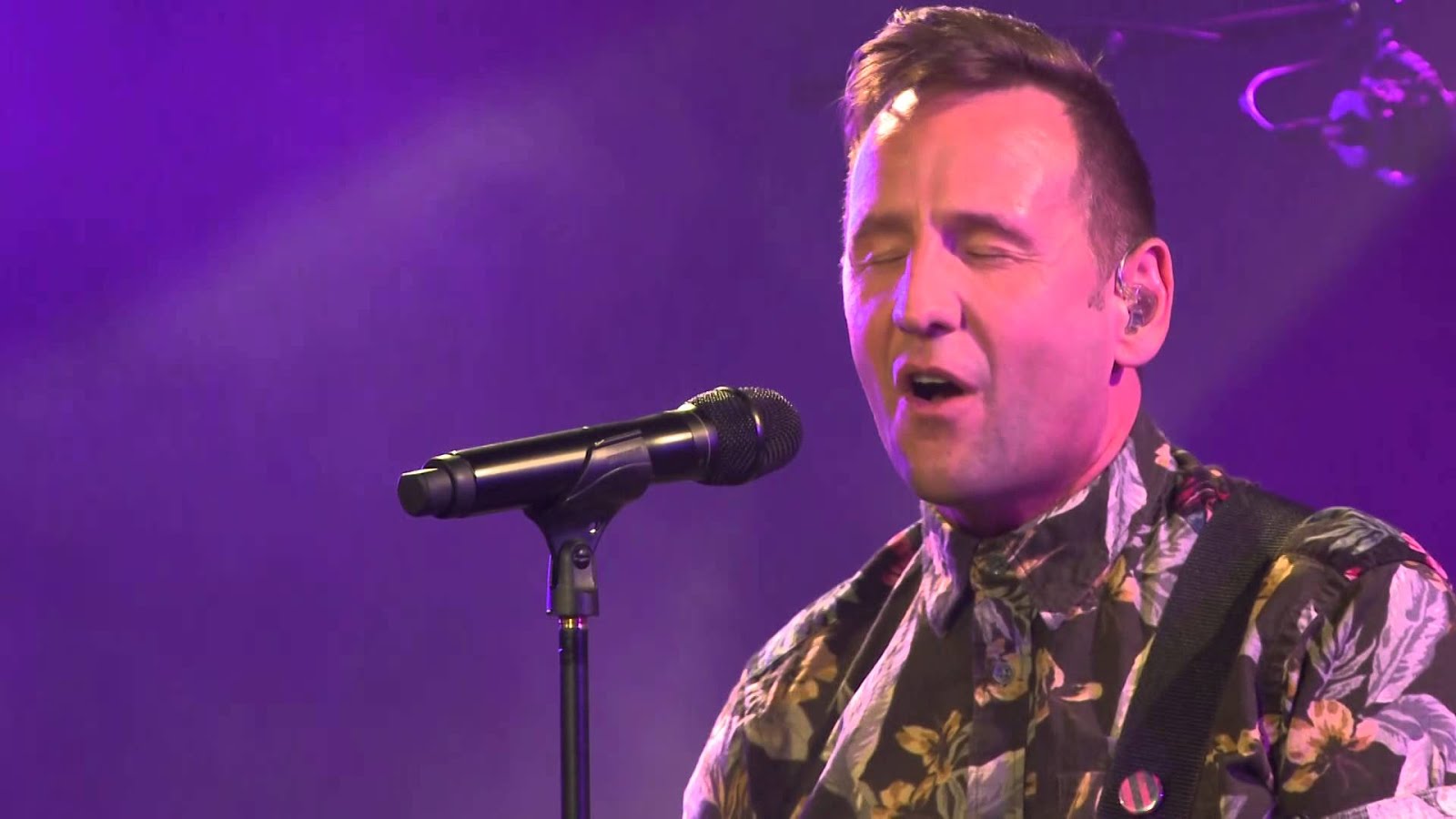 Fire Never Sleeps - Jesus Culture with Martin Smith (Lyrics)