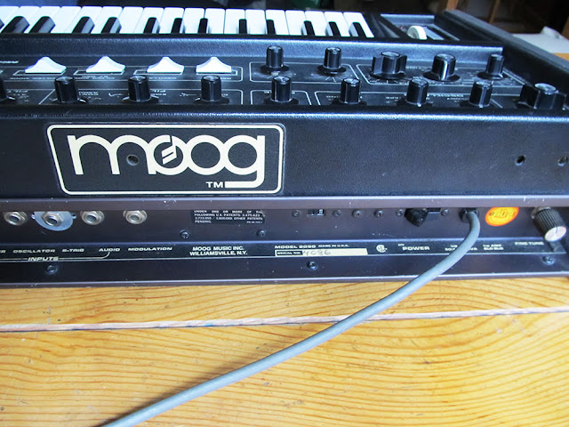 MATRIXSYNTH: Moog Micromoog SN 4086