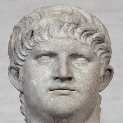 HISTORIA UNIVERSAL EN LA PRENSA: NERÓN