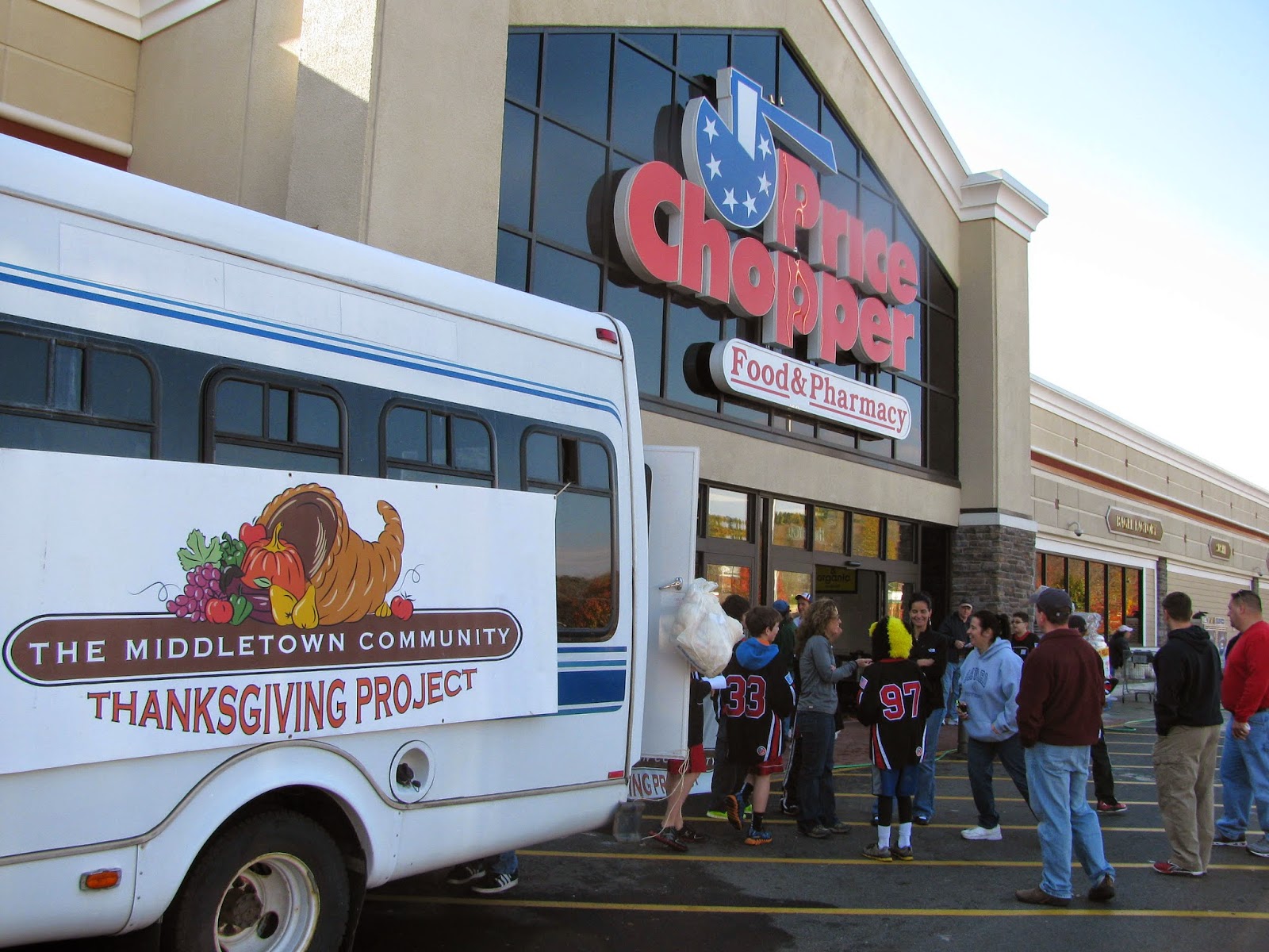 middletowneye: Fill-A-Bus Nov. 1 for Middletown Community Thanksgiving ...