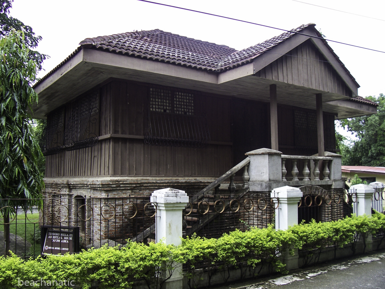 BEACHES AND CHURCHES: THE PROVINCE OF ABRA