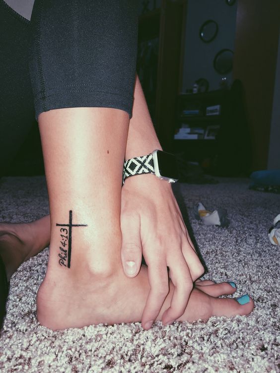 33 Simple Tattoo Ideas For First-Timers - Tattoo Blog 24