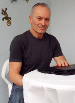 Uncaged Book Reviews: Interview with Bernard Lee DeLeo