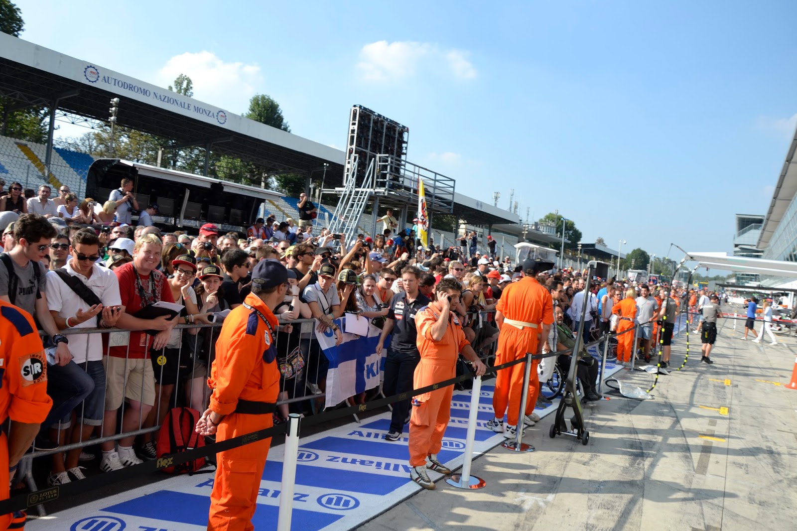 PinkSpeedBlog: PinkSpeedBlog goes to Monza, Day 1 with Avanade & Lotus ...
