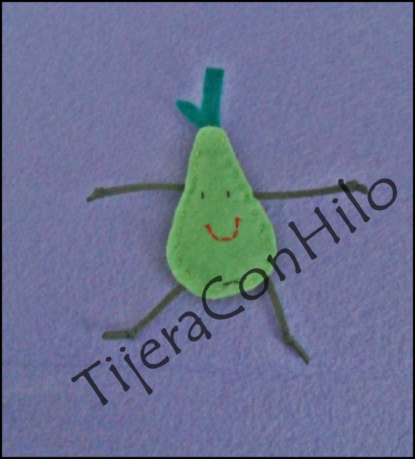 ...TIJERA CON HILO...: FIELTRO