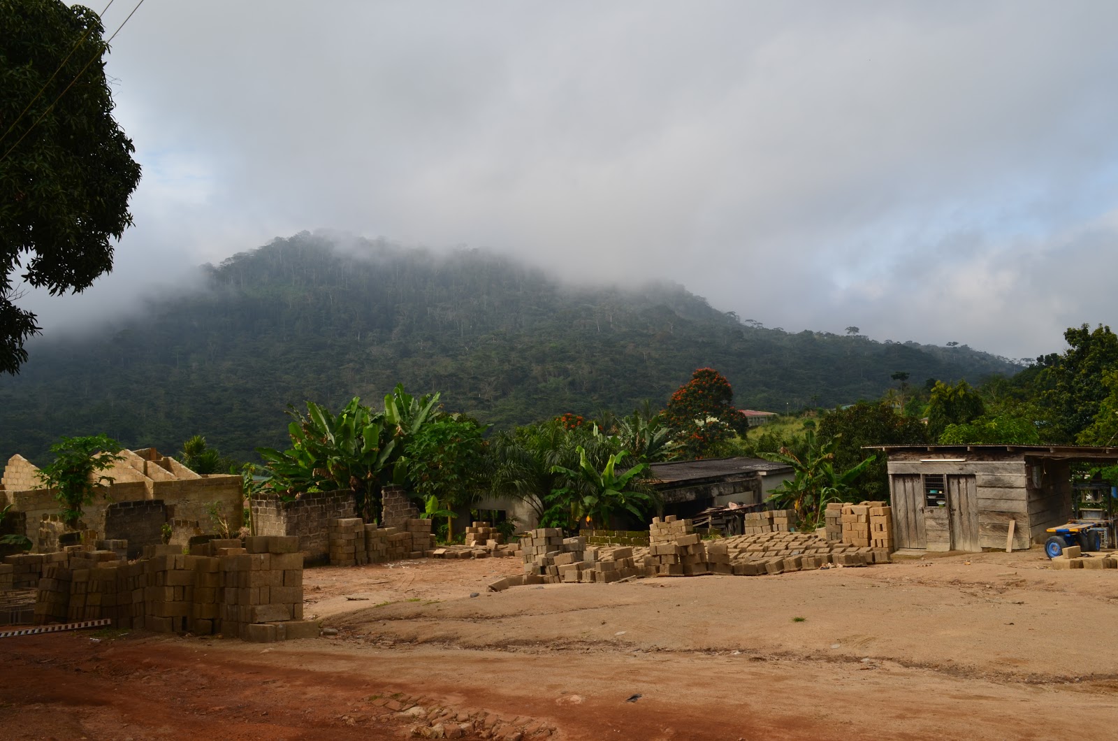 Accra Navigations: An American's Impressions of Urban Life in Ghana ...