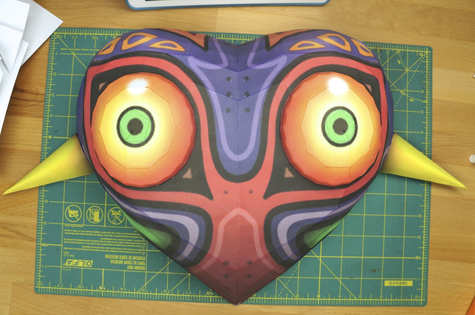 Otaku Crafts: Life Size Majora's Mask Papercraft