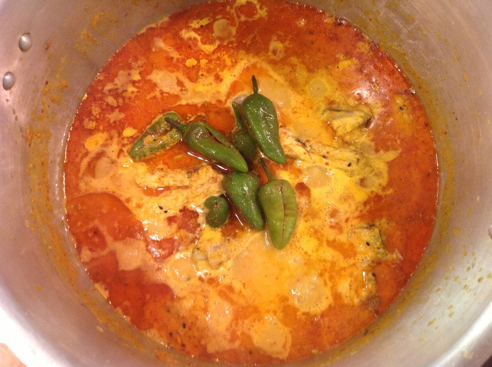 This Muslim Girl Bakes: Achari Chicken Curry