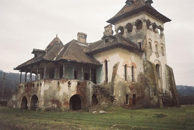 MONUMENTE ISTORICE DIN ROMANIA : Conacul C.A. Vladescu