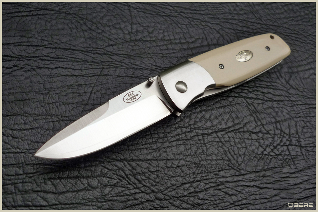 SERE - KNIVES & PHOTOGRAPHY: Fällkniven PXL