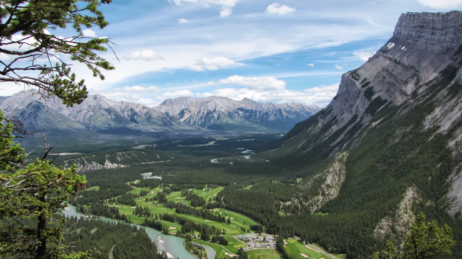 The Wonderful World: Banff Tunnel Mountain Trail