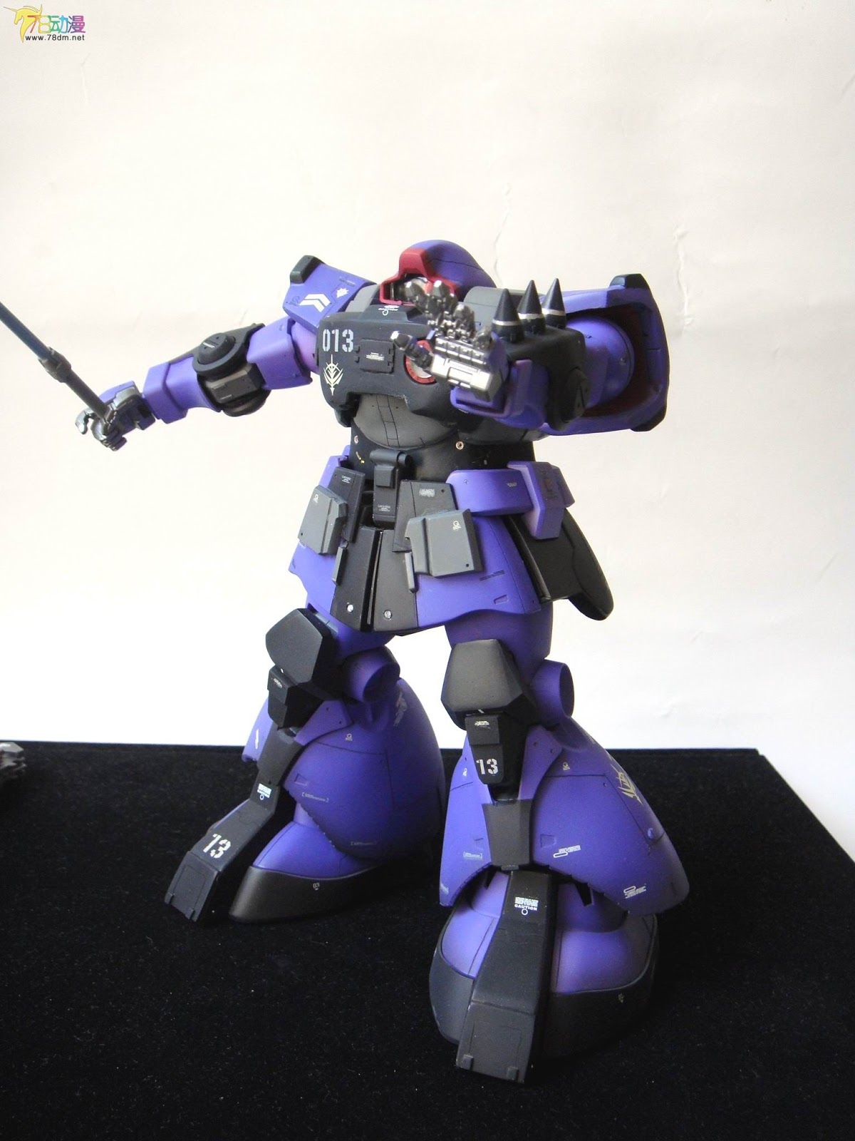 Gundam Family: MG 1/100 MS-09 Dom Custom Build