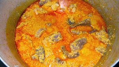 FOOD INDULGENCE: HOW TO MAKE EGUSI SOUP - nappilynigeriangirl