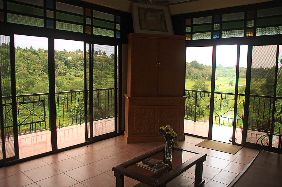 Stills and Glyphs: Pahinga Riverside Retreat House: the name says the Rest