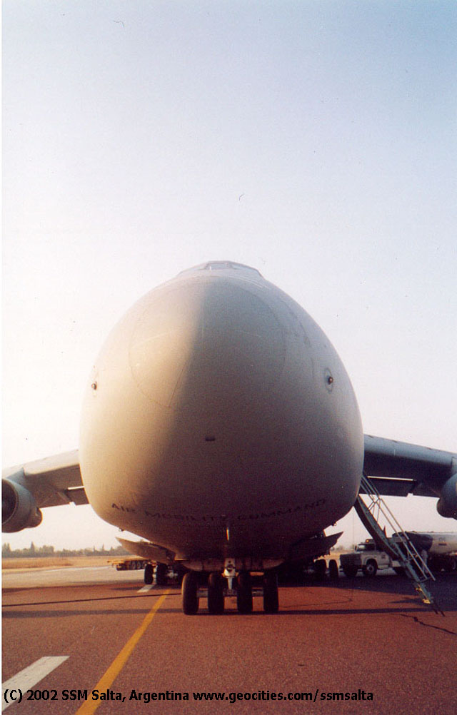 Aeropuertos de Salta: Fotos C-5 Galaxy USAF en Salta y otros grandes- 2001