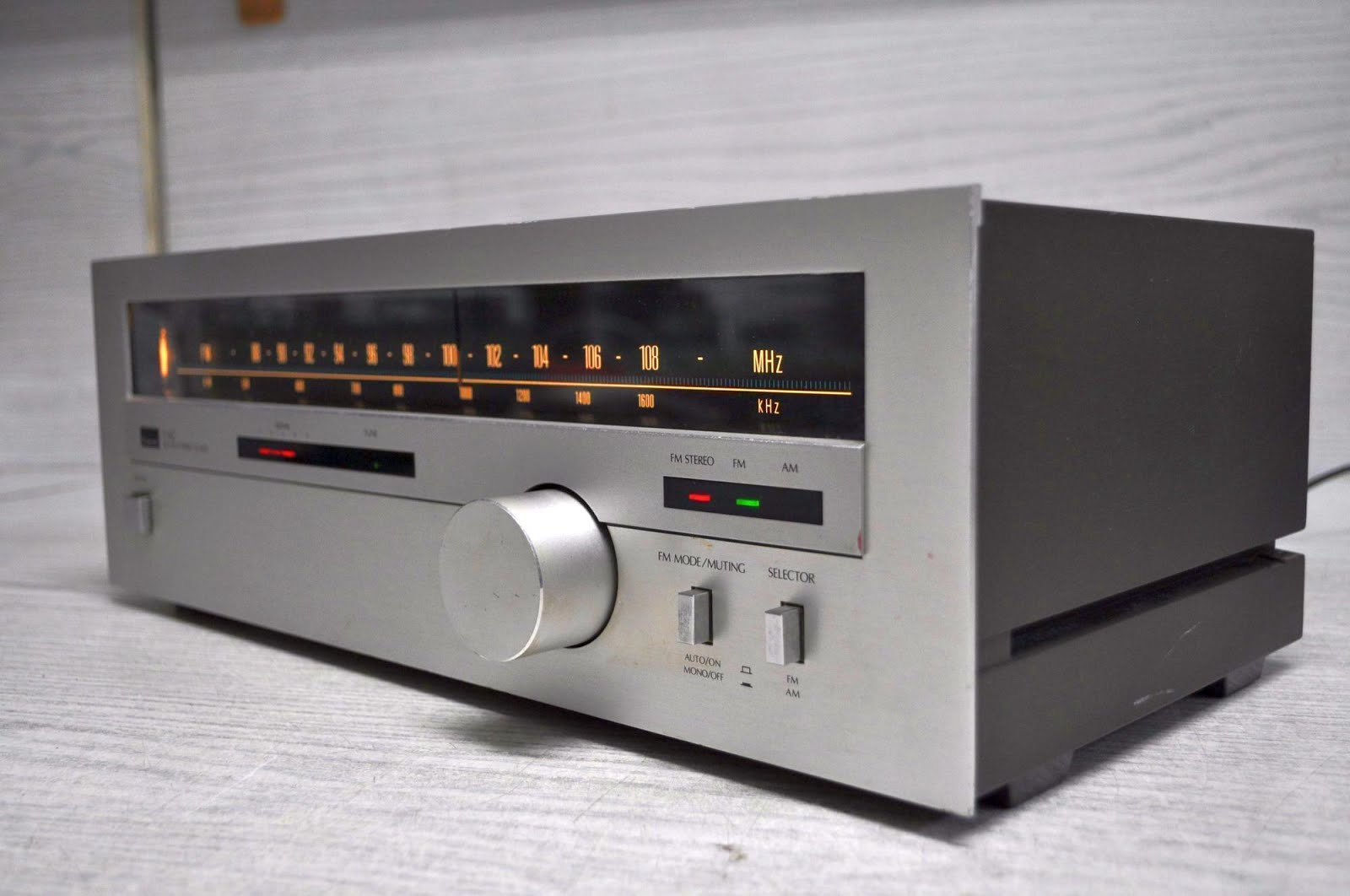 Sansui T-60 - Analog Tuner | AudioBaza