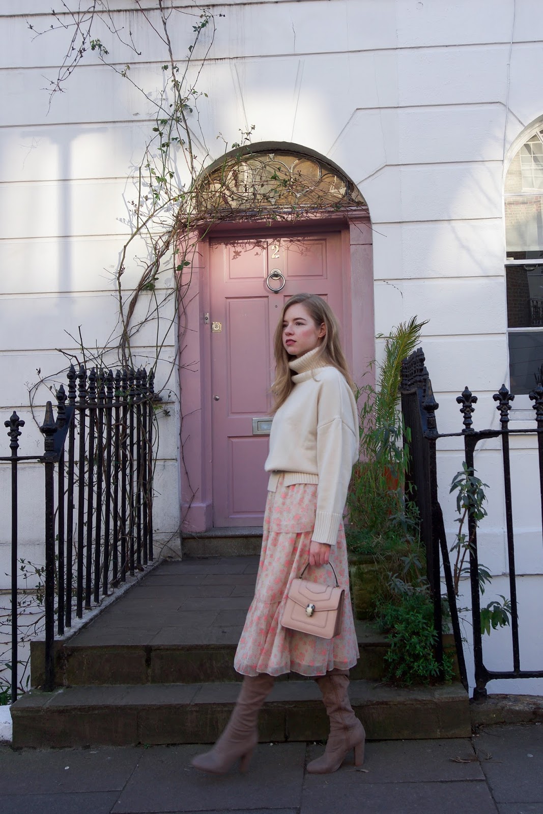 Let your imagination bloom | Carina Vardie