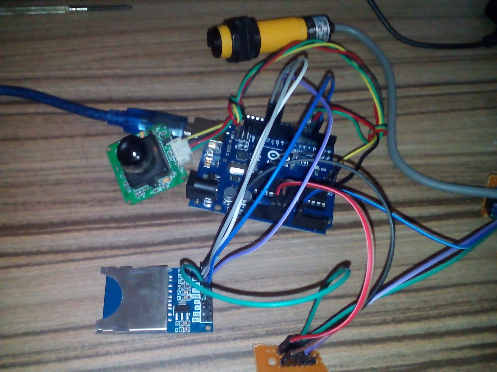 .: Membuat Alat Pengaman Berbasis Camera Linksprite dan Foto / Gambar disimpan di SD card Arduino