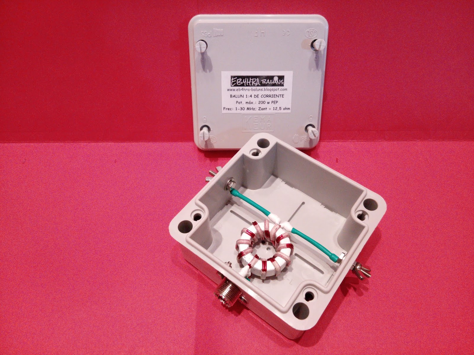 EB4HRA BALUNS: BALUN 1:4 DE CORRIENTE