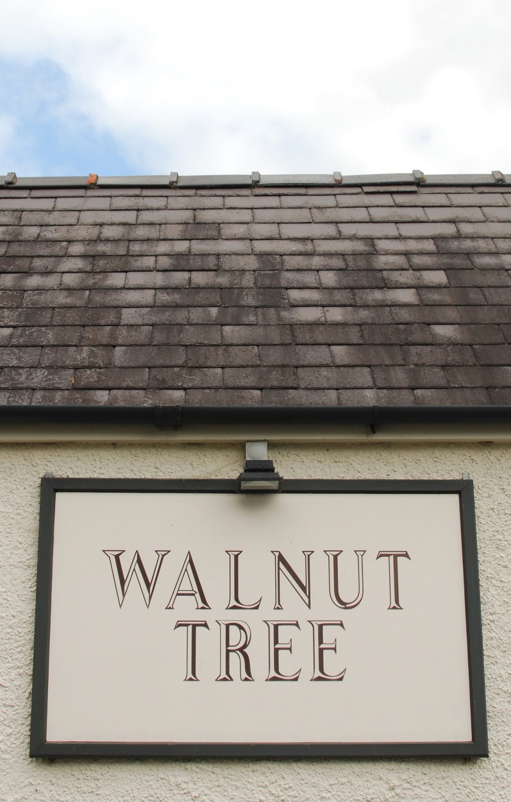 Essex Eating: The Walnut Tree - Abergavenny