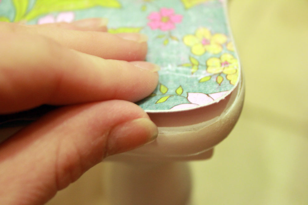 The Sassy Pepper: Mod Podge FURNITURE tutorial (gasp!)