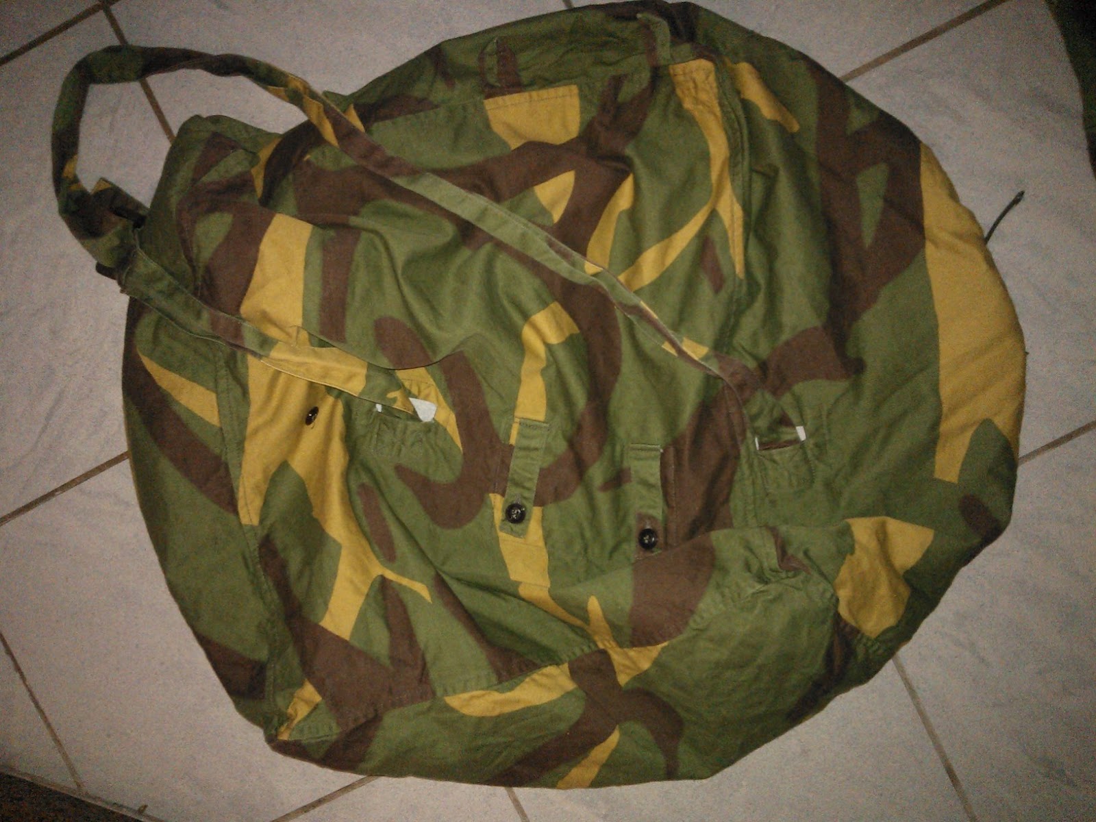 Military Camouflage: The M68 MOL camouflage set - 1 set avaliable