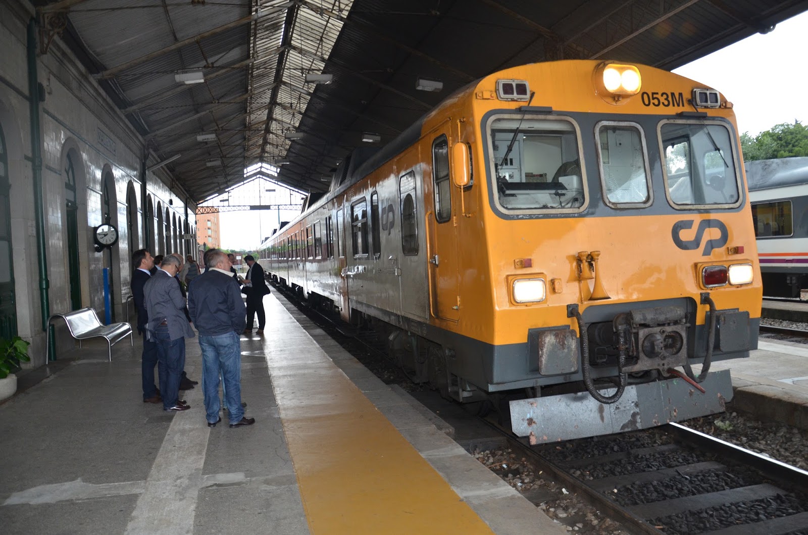VALENÇA TUI INFO: Paragem em Valença do Comboio Porto – Vigo Dinamiza ...