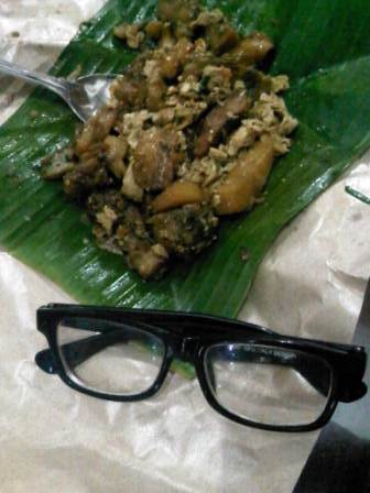 Cha Ko Kue : uyeee...!!! - Andas Kacamata