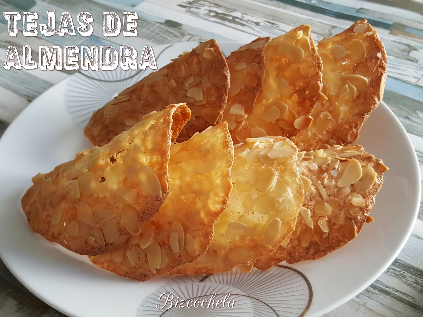 TEJAS DE ALMENDRA